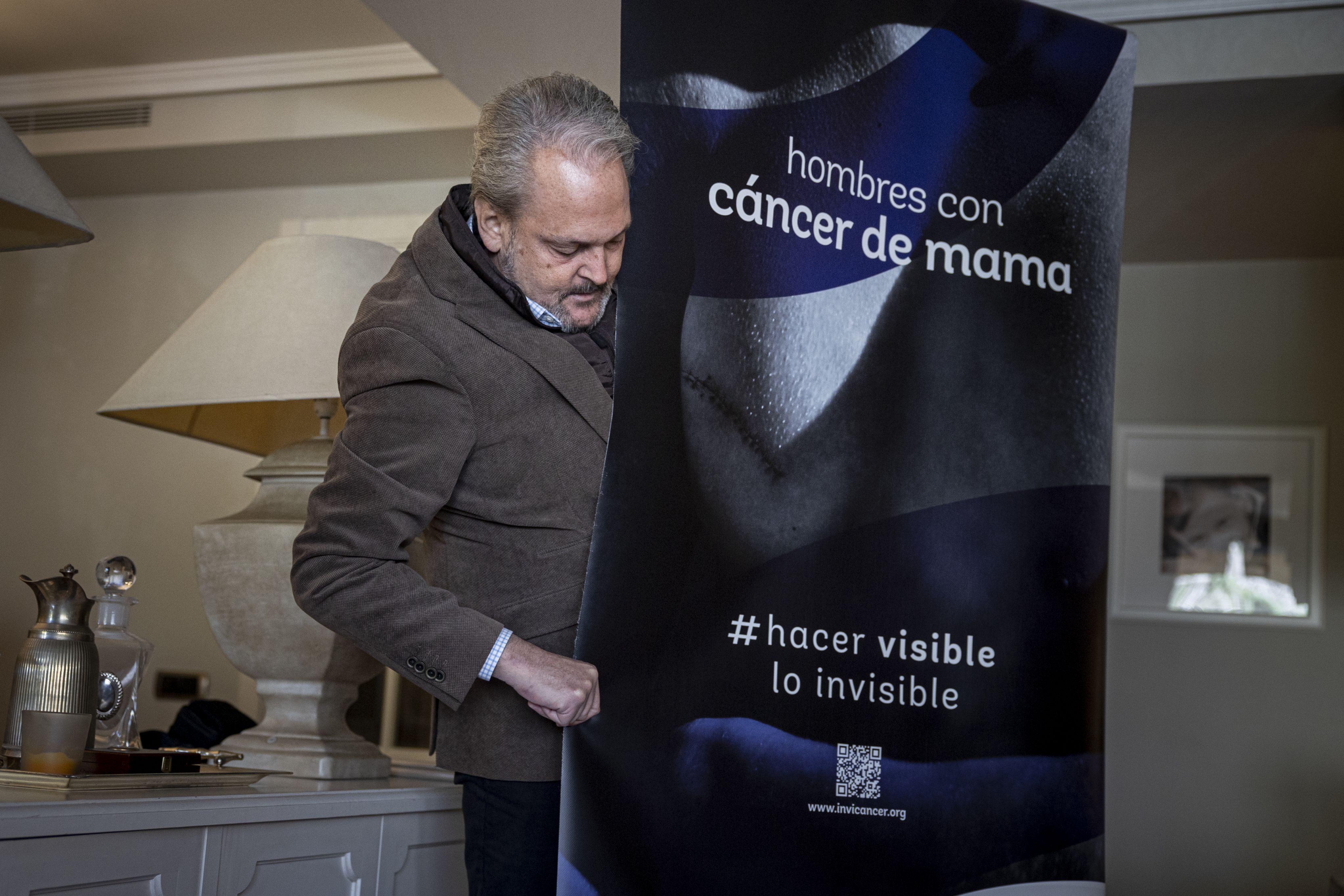 Càncer de mama a les fosques: els homes també tenen pits